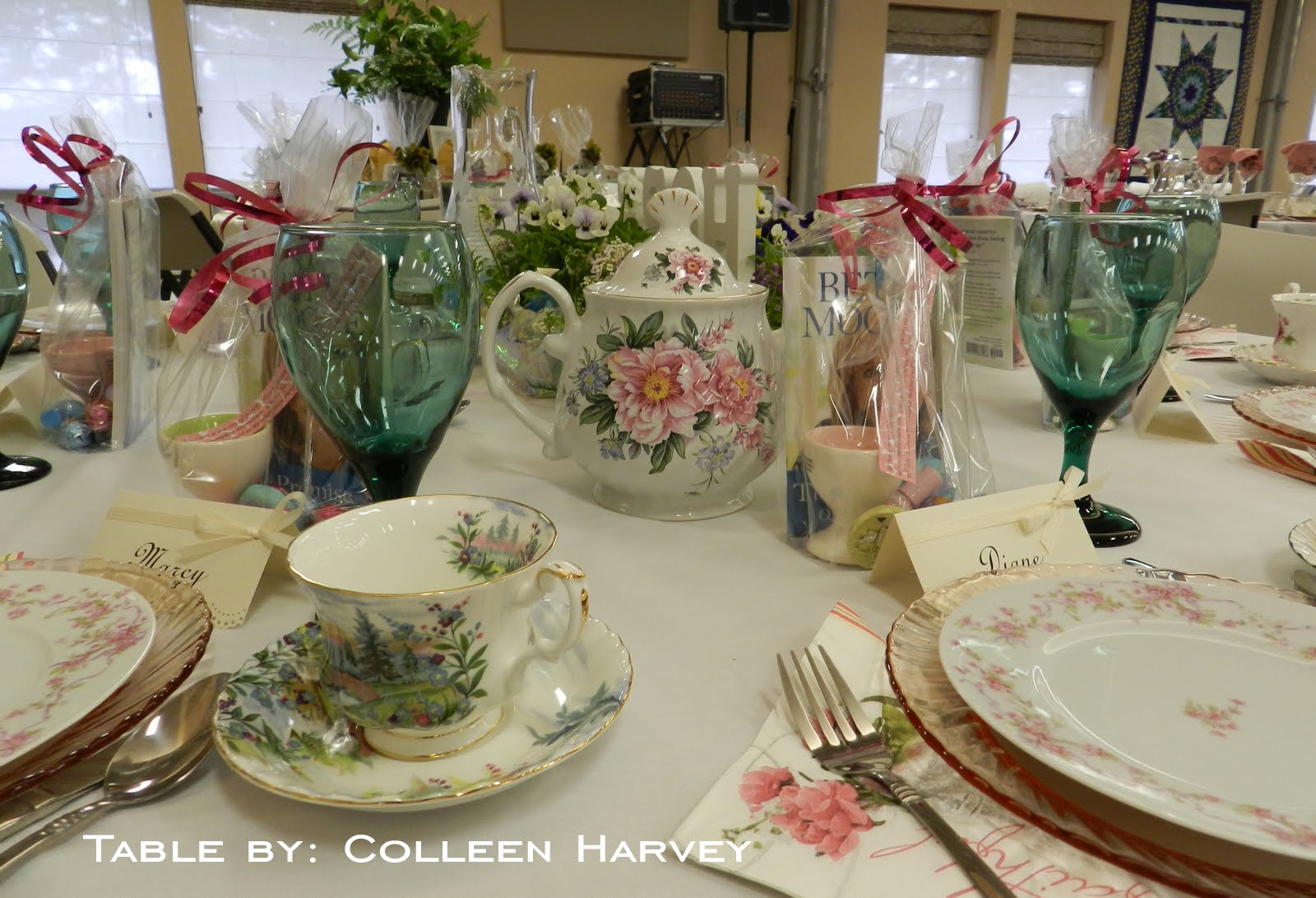 The Kitchen Catwalk: Victorian Tea - Tour of Tables