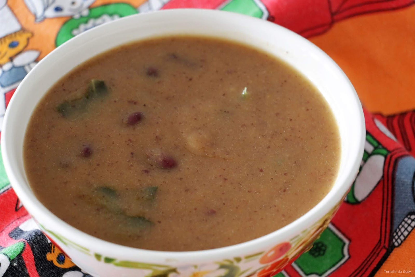 Sopa de feijão vermelho com couve pack choi - Tertúlia da Susy