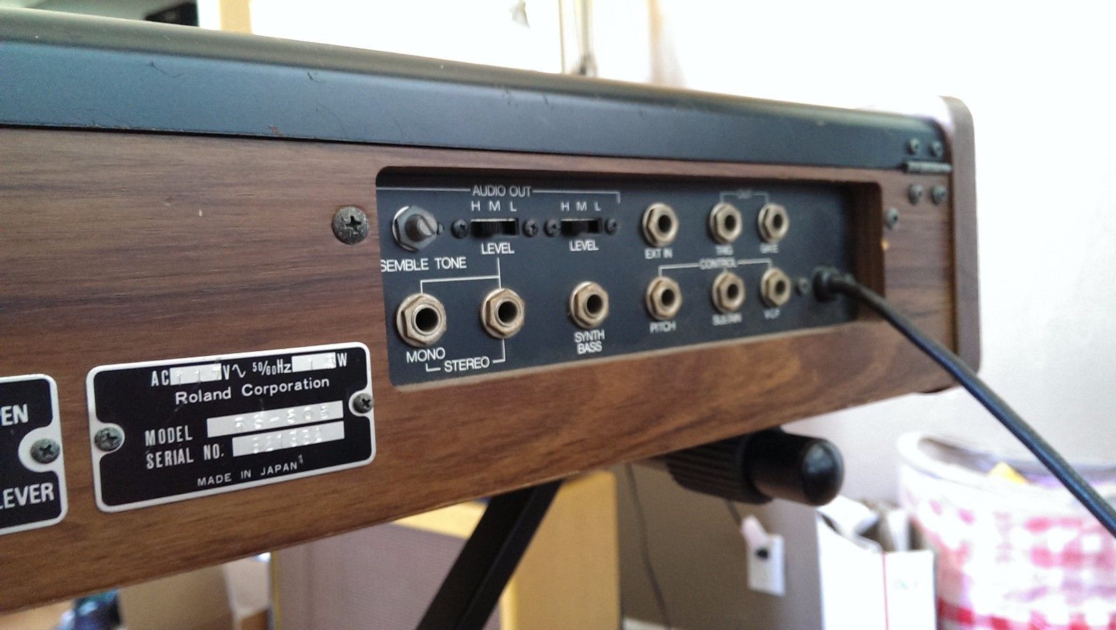 MATRIXSYNTH: Roland RS-505 Paraphonic Synthesizer String Machine SN 821332