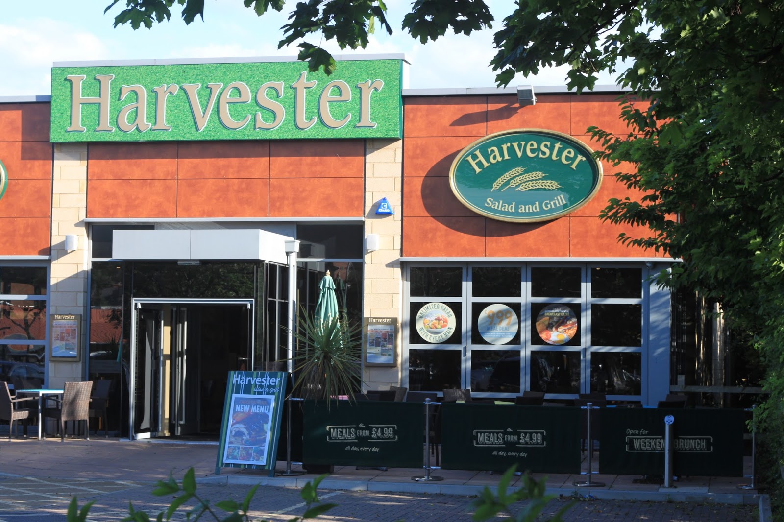 Nottingham Food Lovers: An evening at the Harvester, Castle Marina