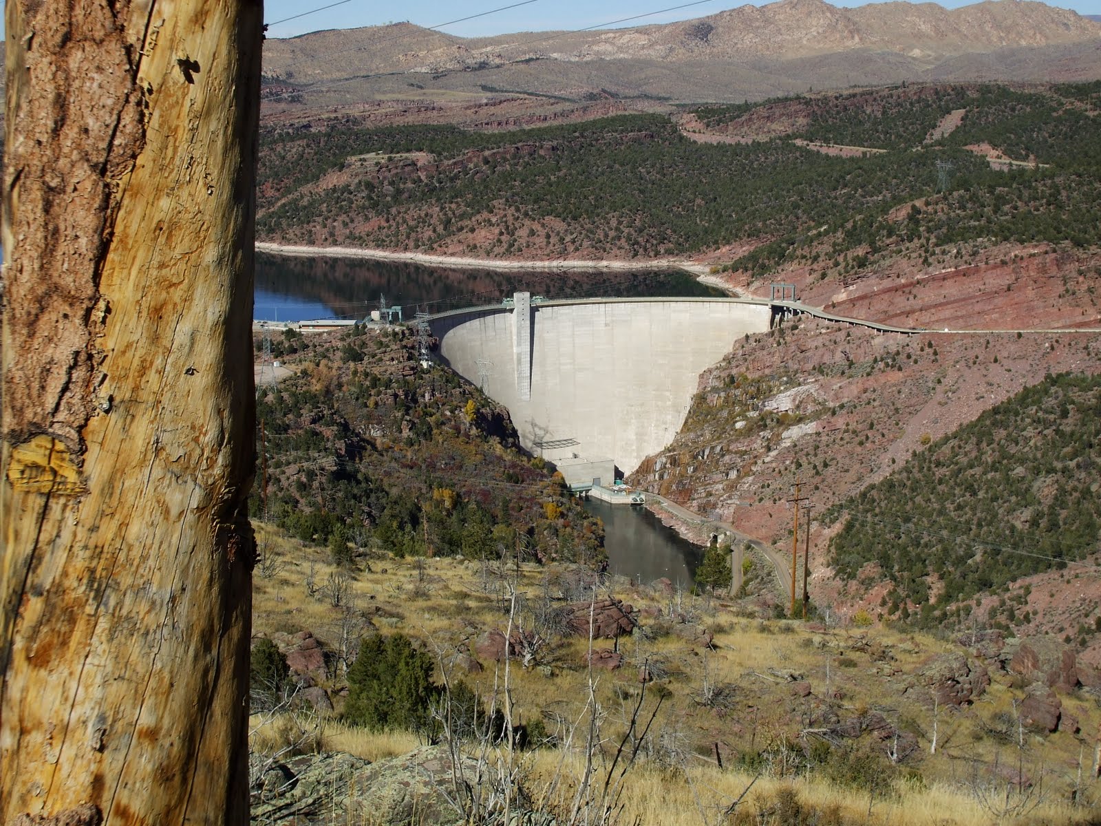Moon Fotos: Flaming Gorge Dam