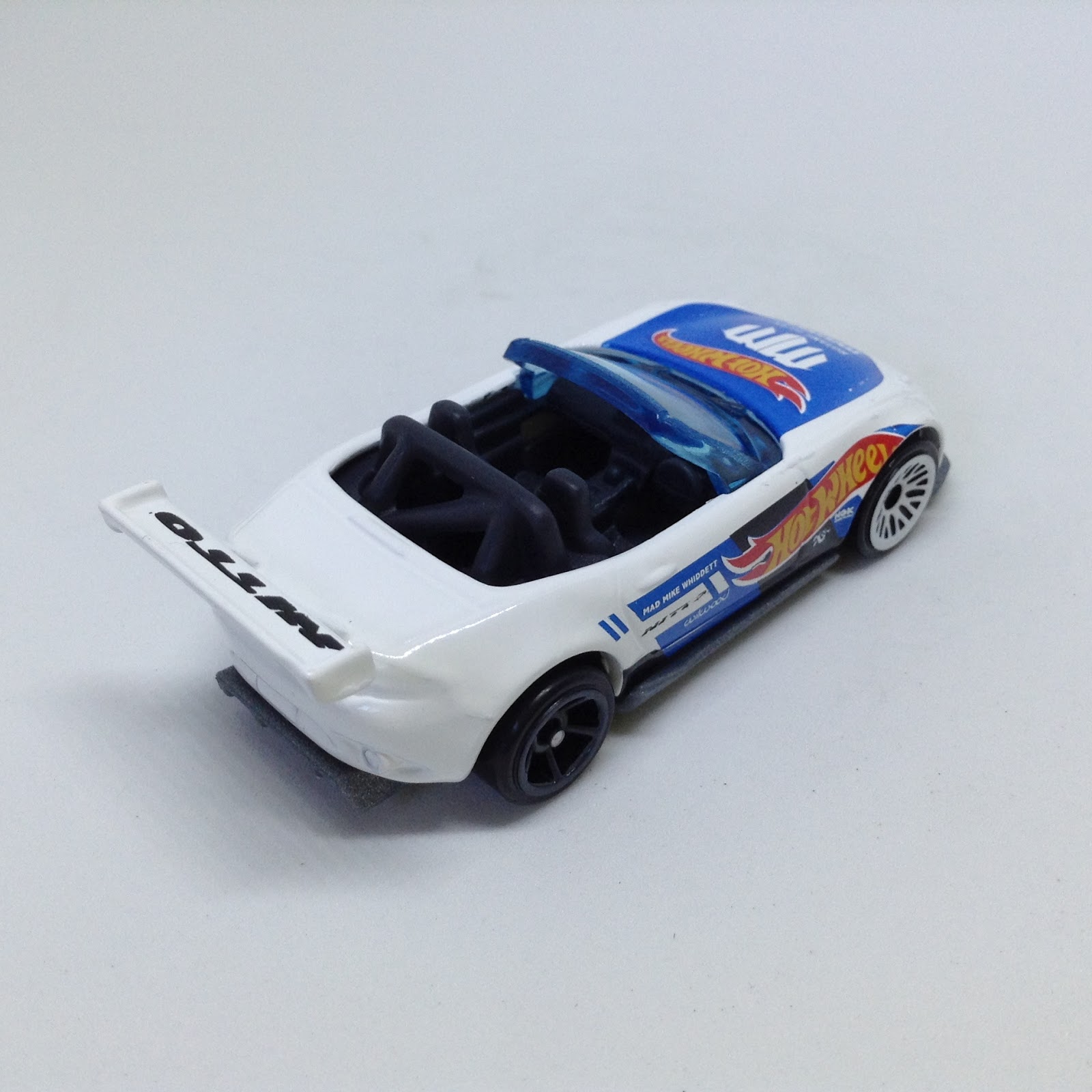 JULIAN'S HOT WHEELS BLOG: 2015 Mazda MX-5 Miata (2018 Nightburnerz ...