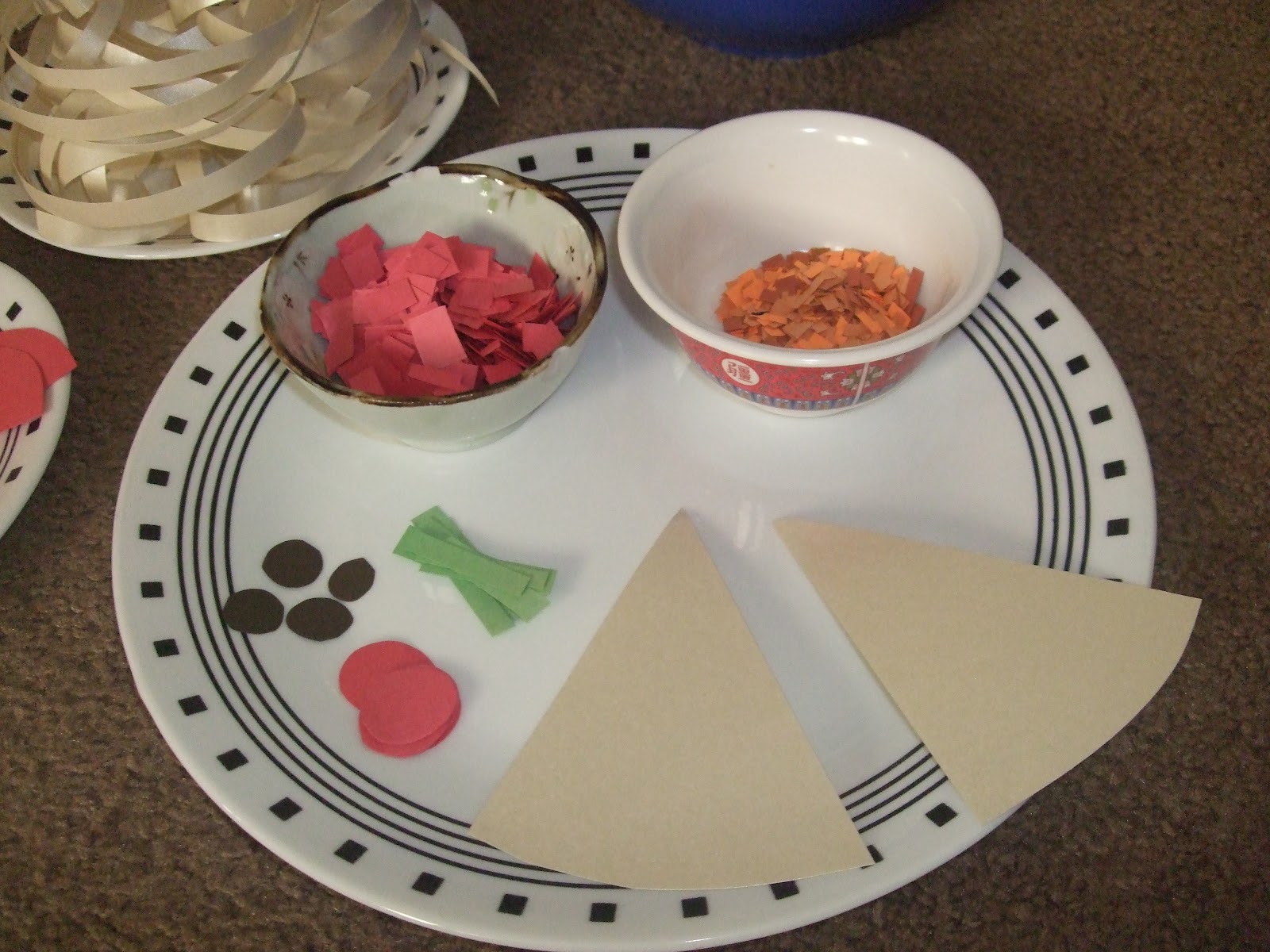 Modern Momcraft: Construction Paper Italian Dinner