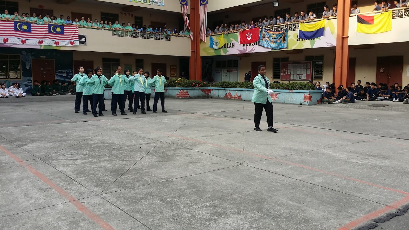 GEDUNG ILMU SMK MIHARJA: PERTANDINGAN KAWAD KAKI SEKOLAH