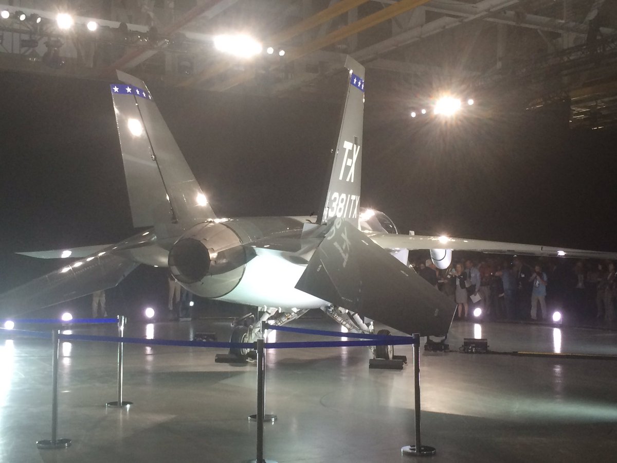 Asian Defence News: New USAF Trainer Boeing TX revealed (Boeing-Saab)