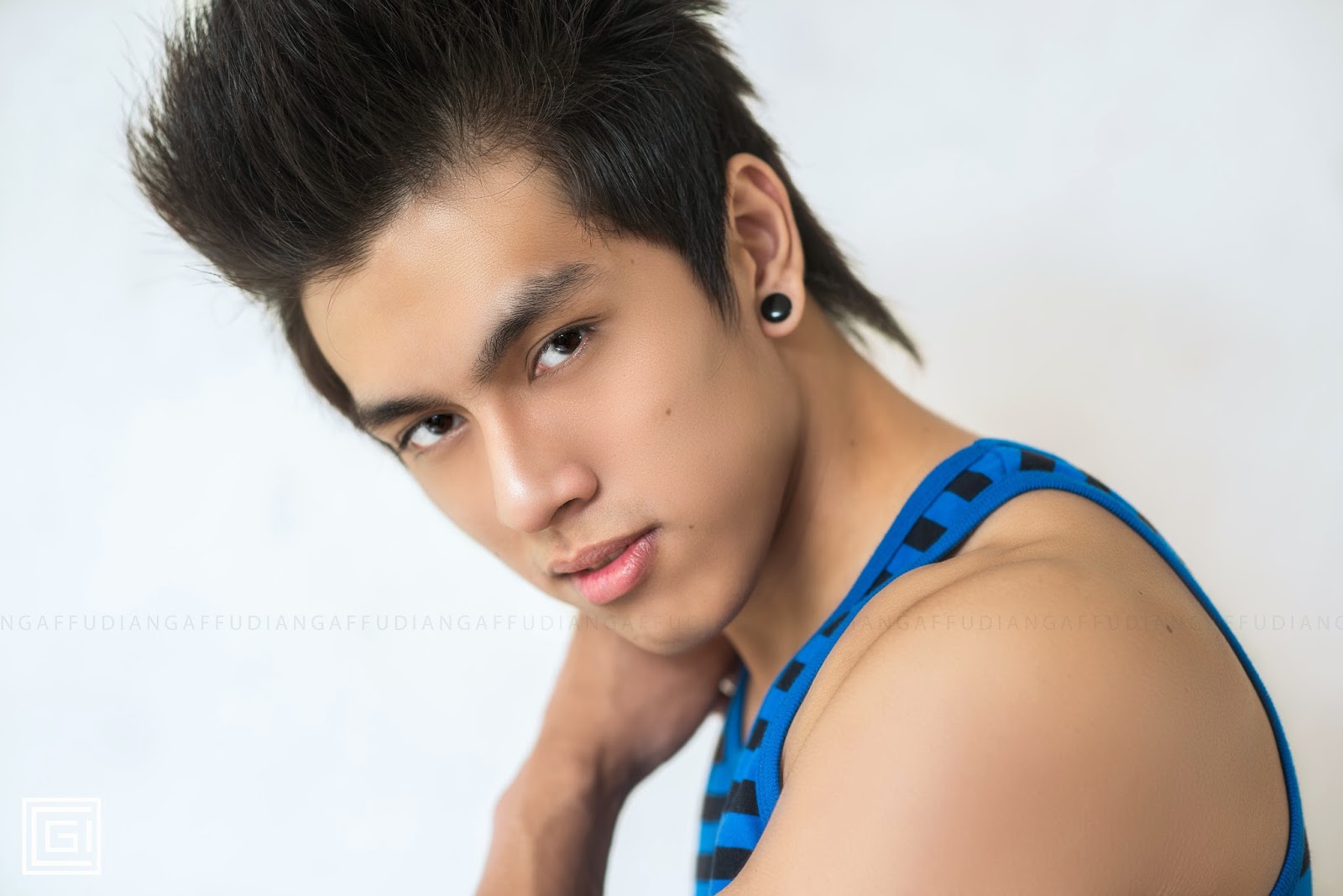 The G Shots: THE GENTLEMAN | ARDY RAYMUNDO