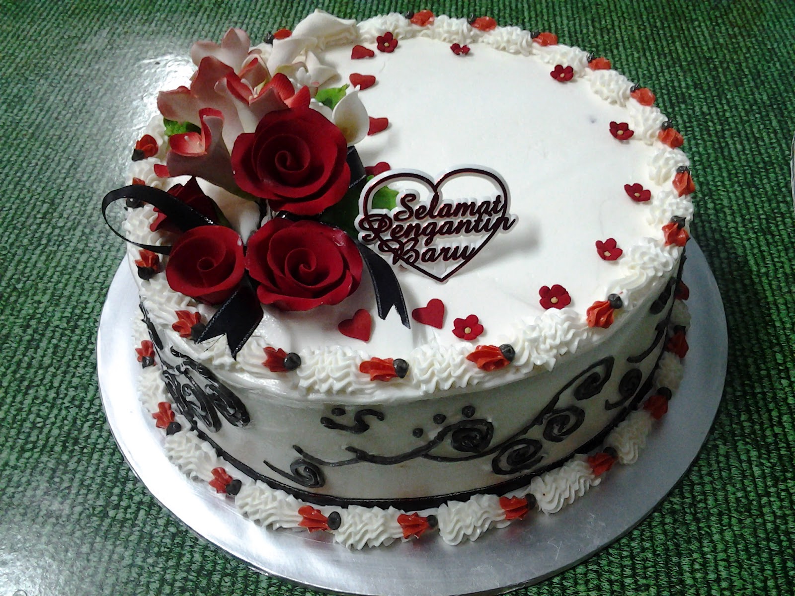 ANIE DELIGHT HOME MADE CAKE & CHOCOLATE: Kek Perkahwinan 2 Tingkat..