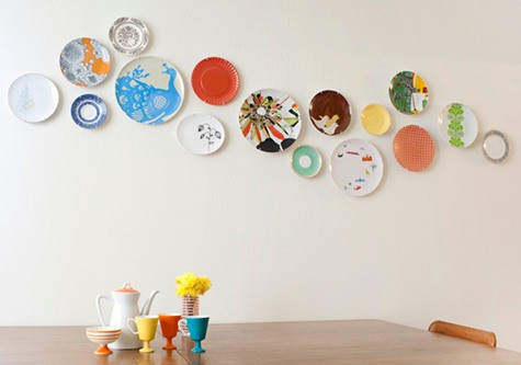 25 Wonderful Walls of Plates DIY Projects - The Cottage Market