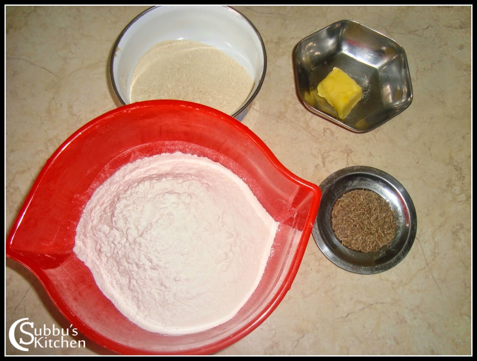 Thenkuzhal Murukku Recipe - Subbus Kitchen