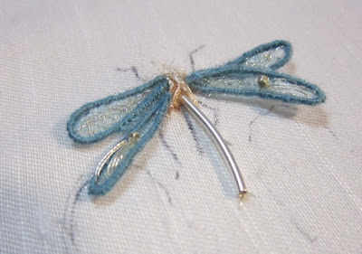 Ravings of a Mad Crafter: Stumpwork Dragonfly wings 2