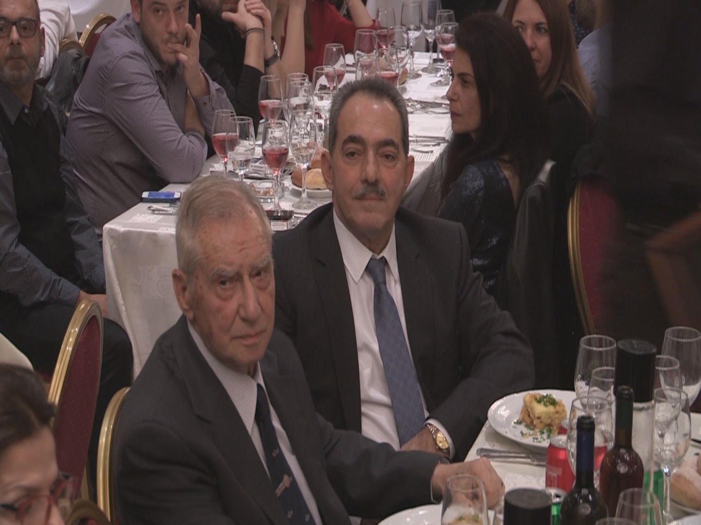 Με μεγάλη επιτυχία πραγματοποιήθηκε o ετήσιος χορός και η κοπή Πίτας ...