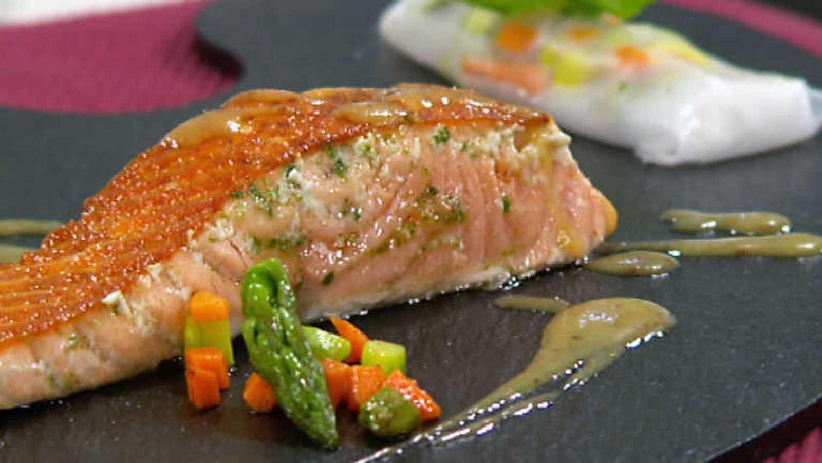 Filetes de Salmón en salsa de limón y azafrán