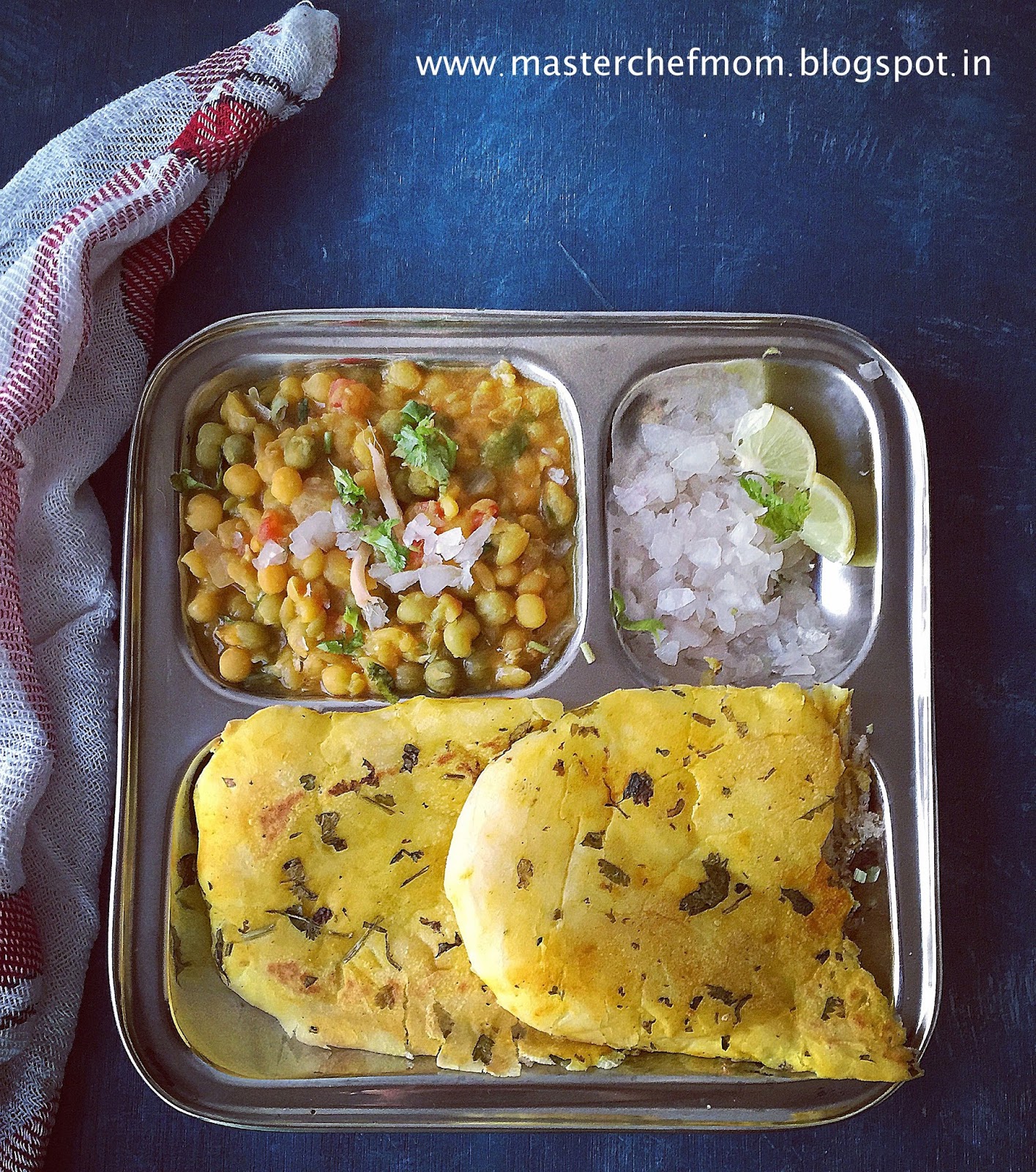 MASTERCHEFMOM: Matar Kulcha |Delhi Style Matar Kulcha | Kulcha Matar ...