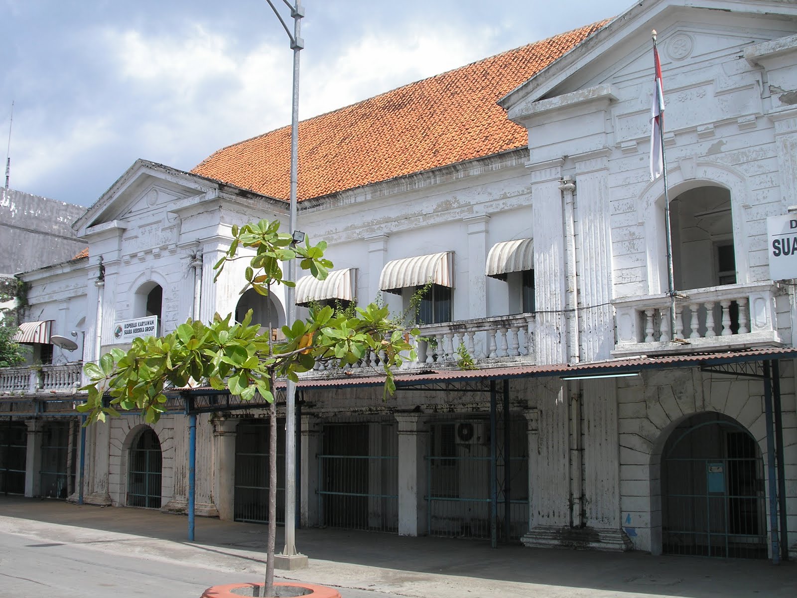 a Walk in Semarang: The Archive Building of "Suara Merdeka"