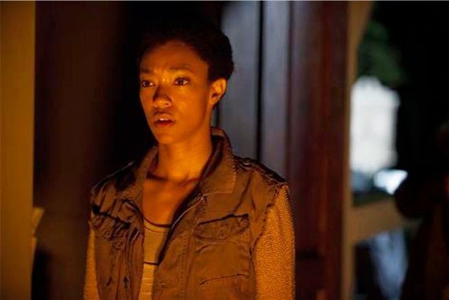 SNEAK PEEK : Footage From "The Walking Dead: Strangers"