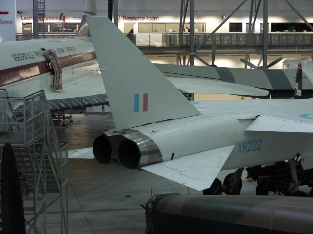 TSR-2 Walk Around（5）
