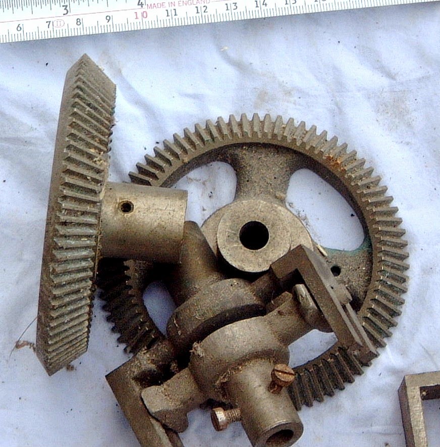 The Gents' 'Pulsynetic' Waiting Train Electric Turret Clock Movement ...