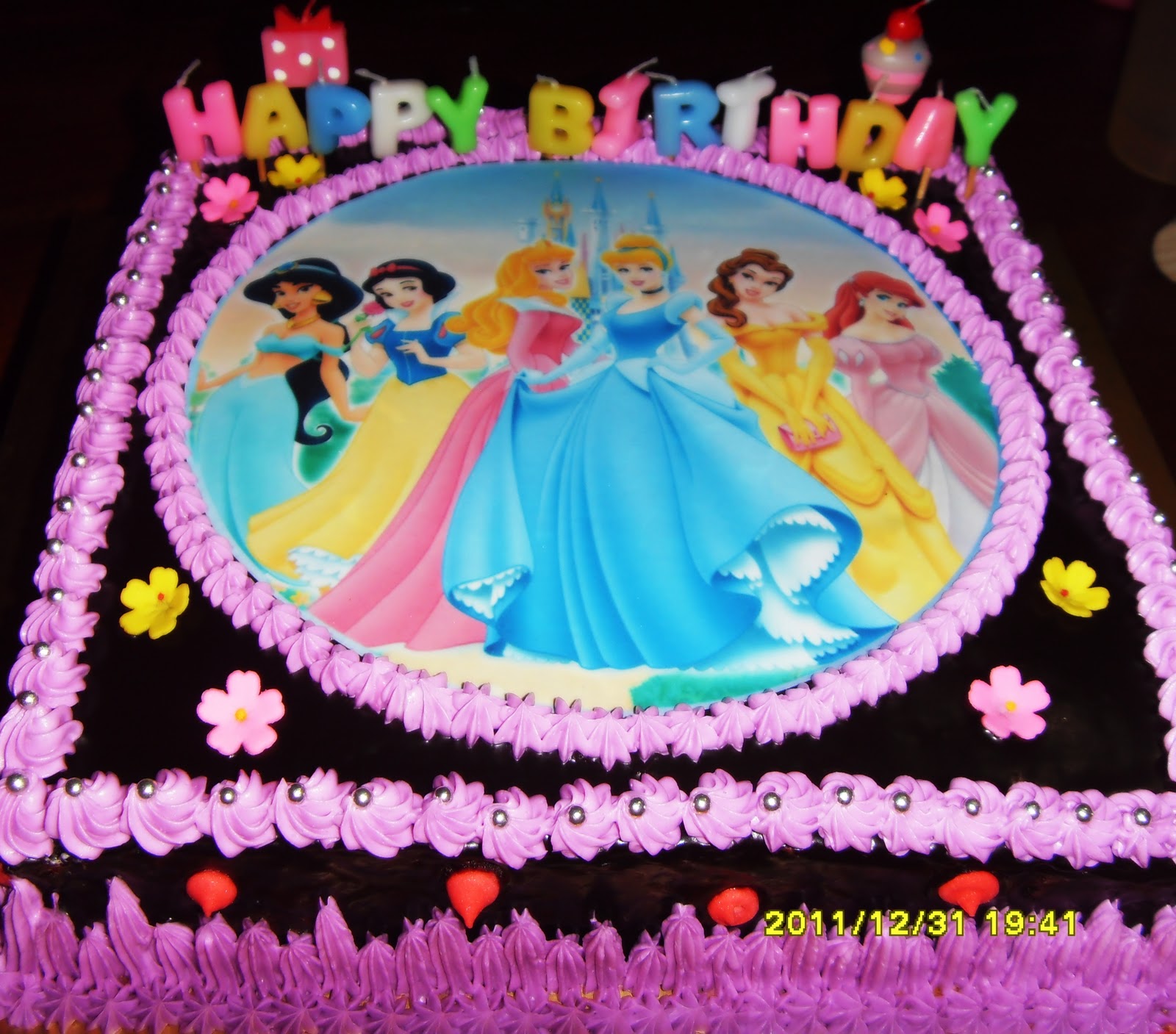 sweet rania cake: PRINCESS BIRTHDAY CAKE