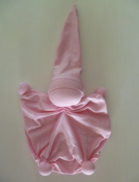 Marly Design: DIY; babygirl giftbox - zelf popje maken