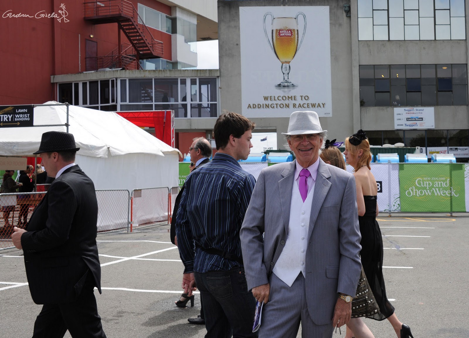 Assorted Goodies: Addington Cup Day 2011