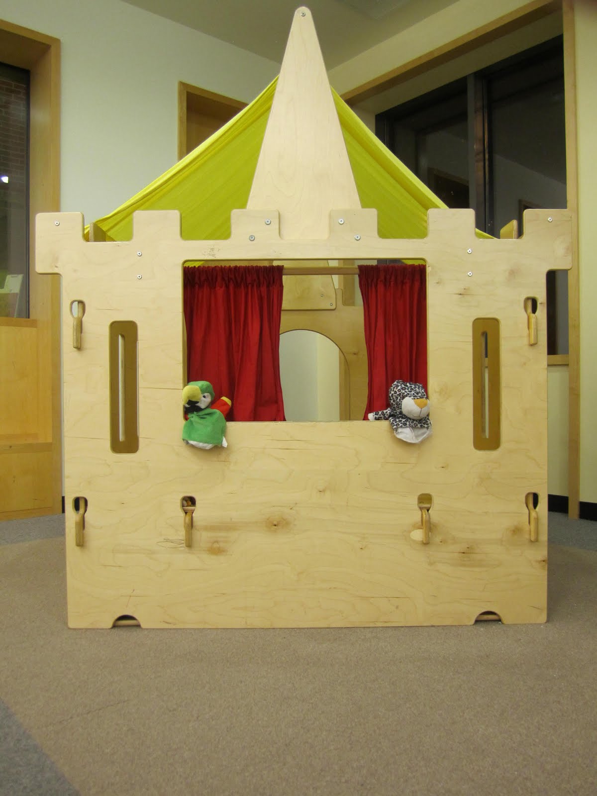 Children's Room at the WFPL: Getting the Most from the Puppet Theatre