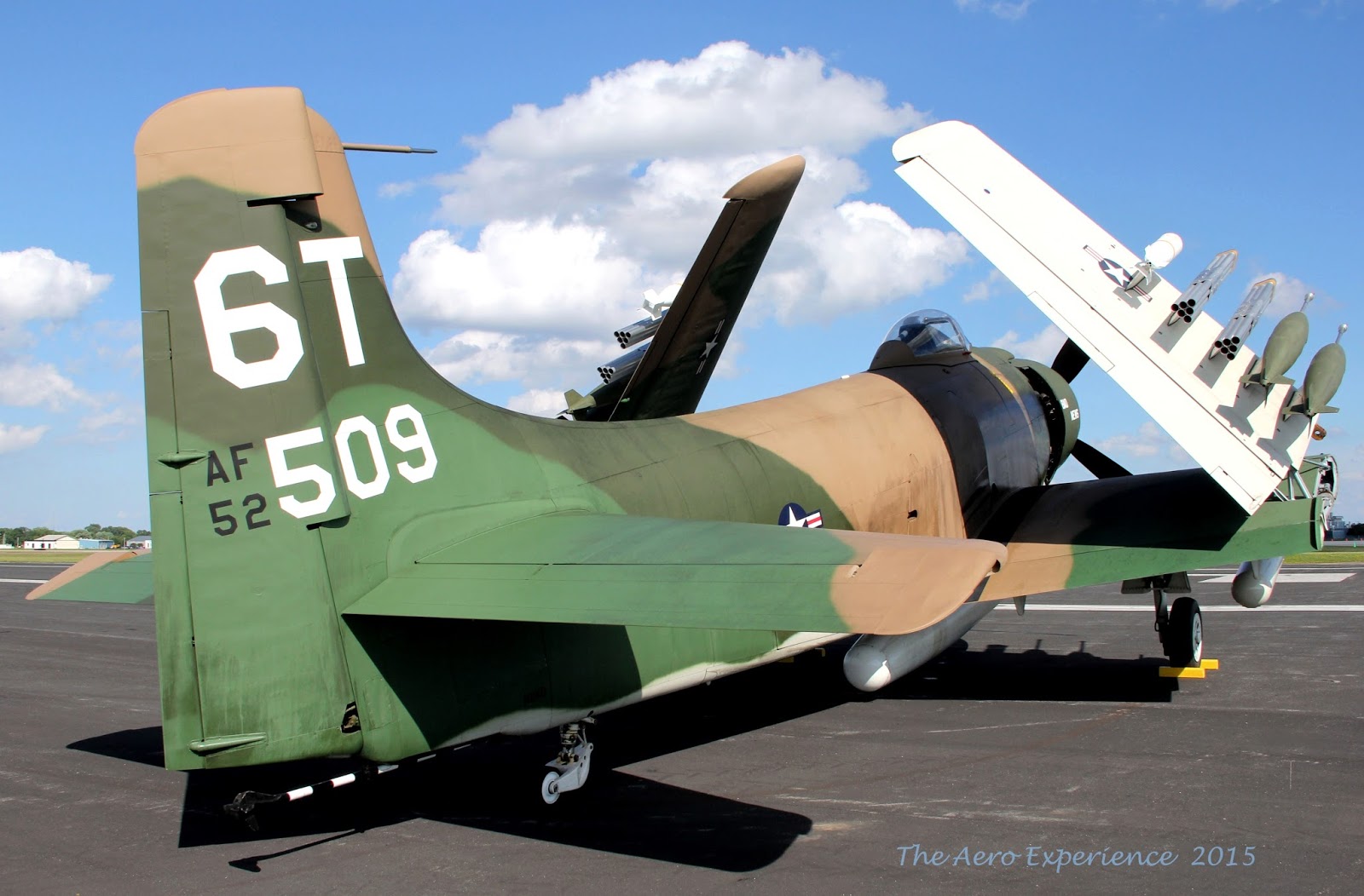 The Aero Experience: EAA AirVenture Oshkosh 2015: Warbirds - Vietnam ...