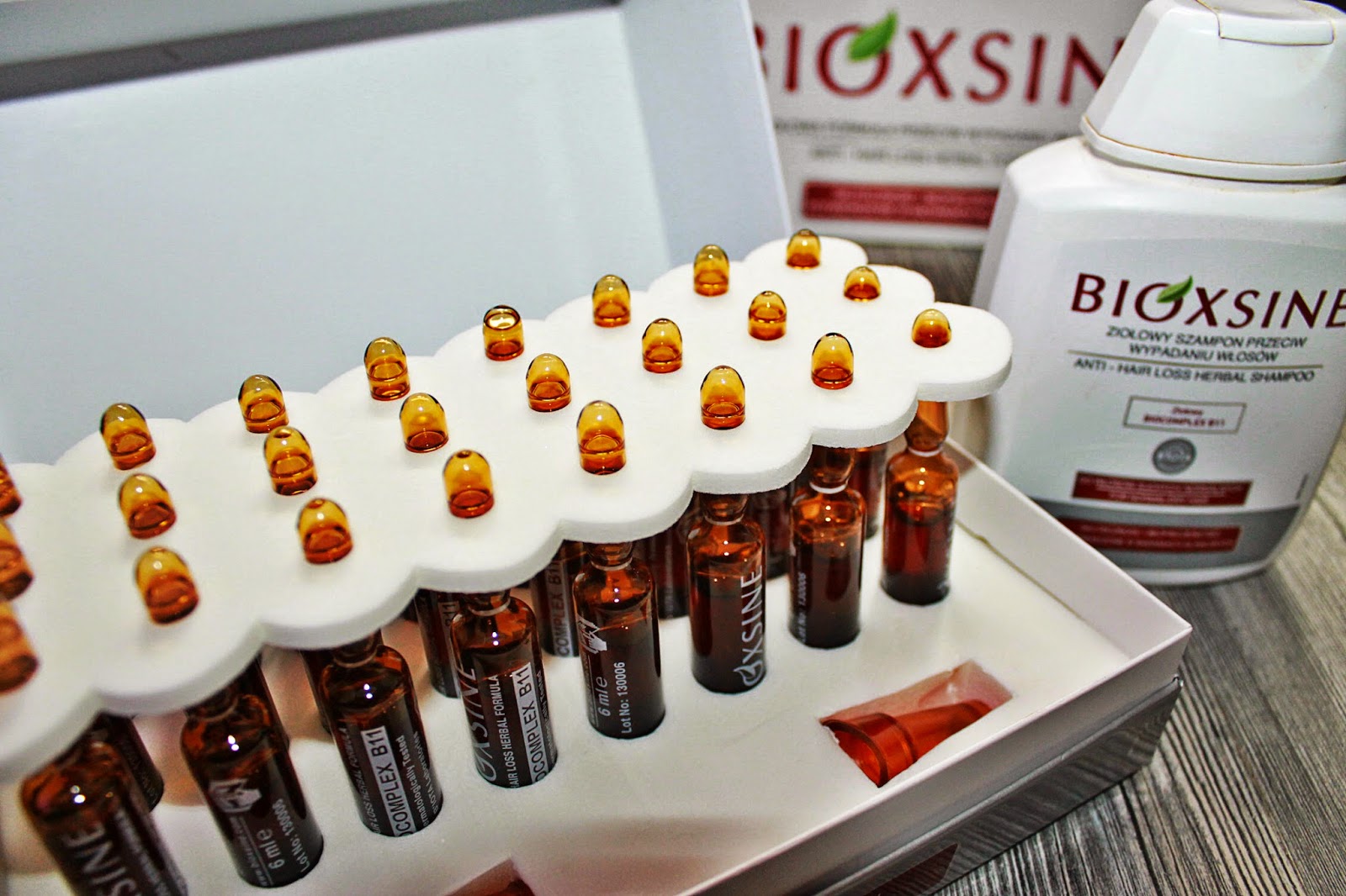 Make Up 4 Everyone: Kuracja zapobiegająca wypadaniu włosów - Bioxine