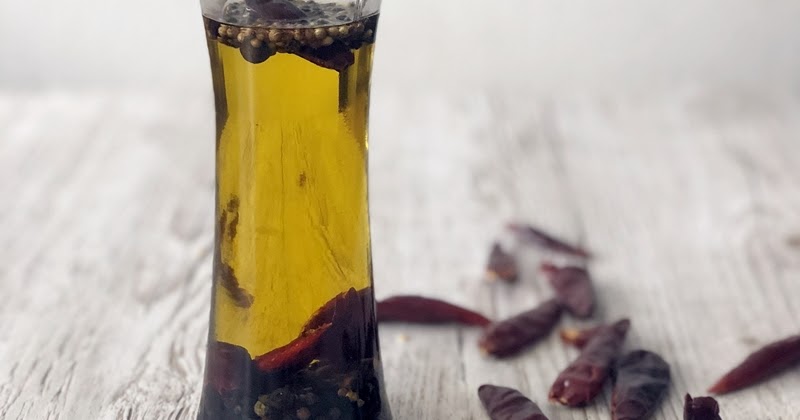 COMO HACER TU PROPIO ACEITE PICANTE | La Casa Atelier