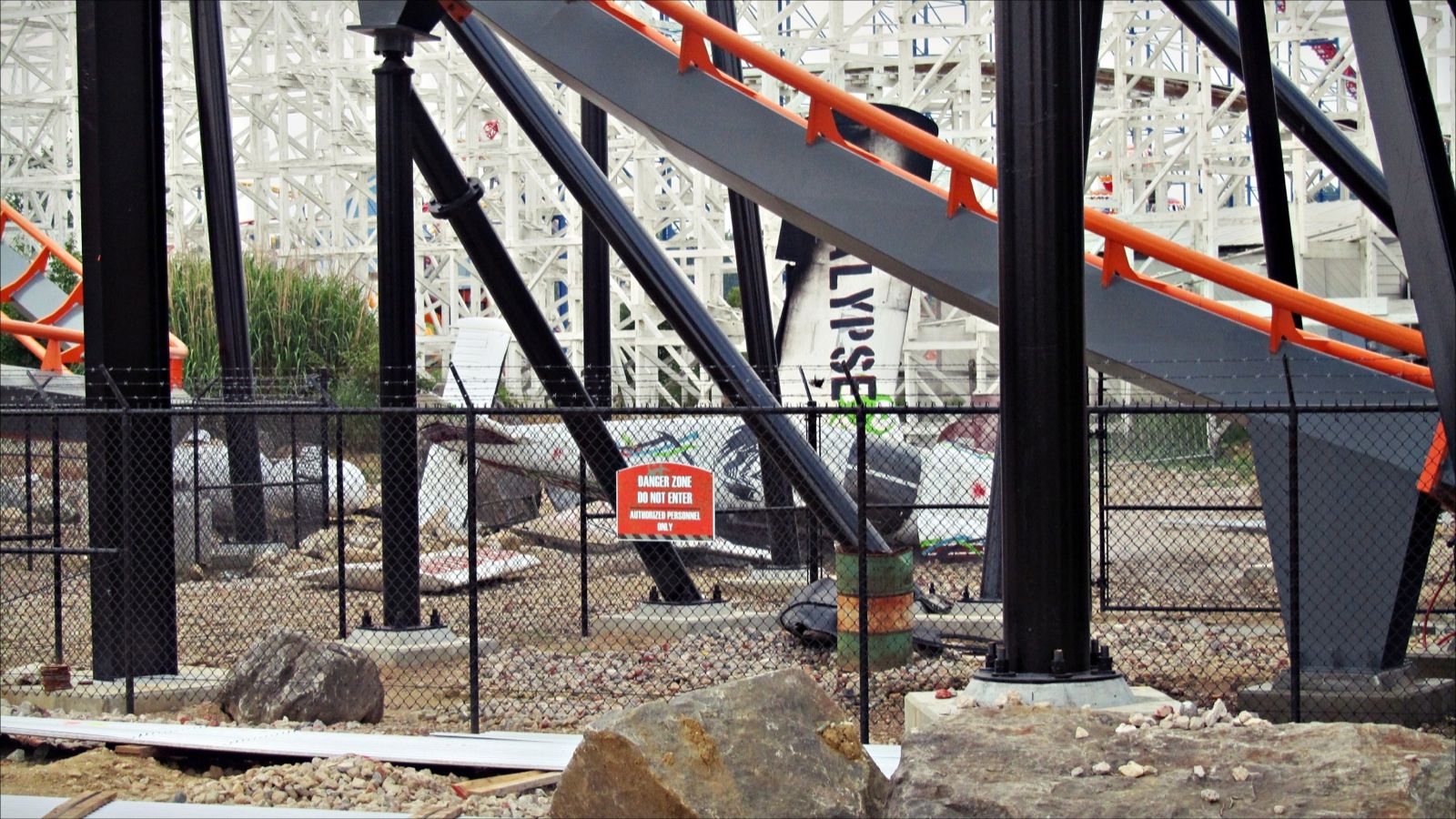 Six flags: "Work and Travel USA" my own story...