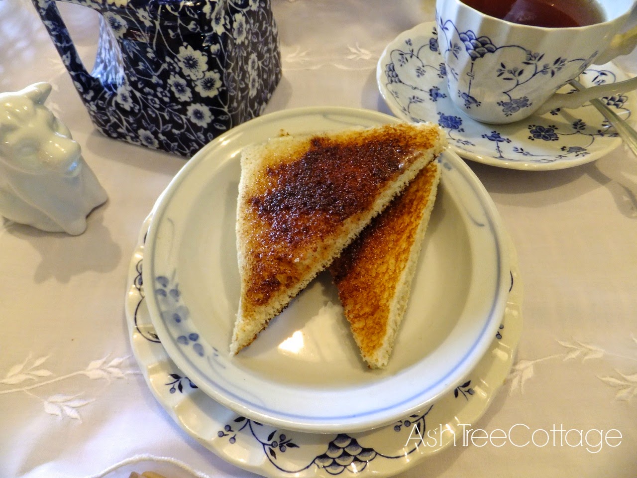 Ash Tree Cottage: Cinnamon Toast and Tea