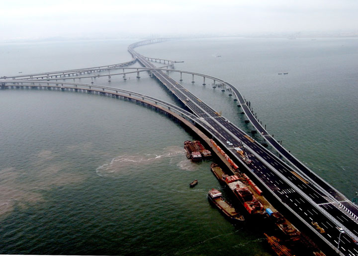 Garage Car: China has built the world's longest over-water bridge