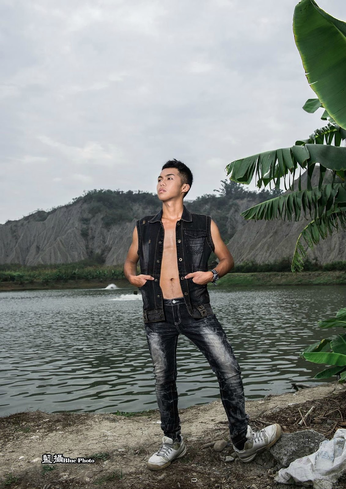 HOT MALE MODELS: Blue Photo Magazine No.1