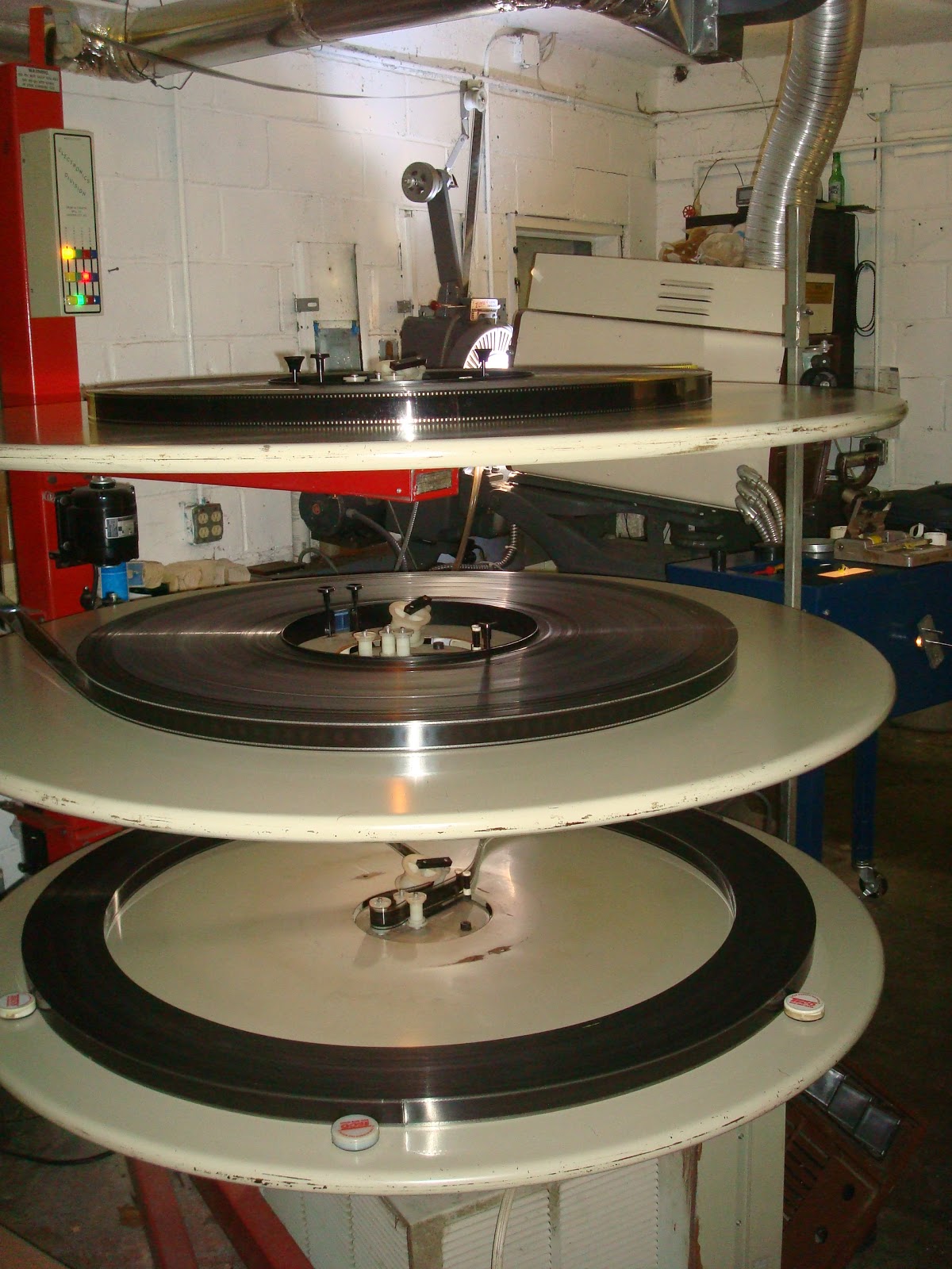 MONSTER DAD: 2012 Drive-In Super Monster-Rama