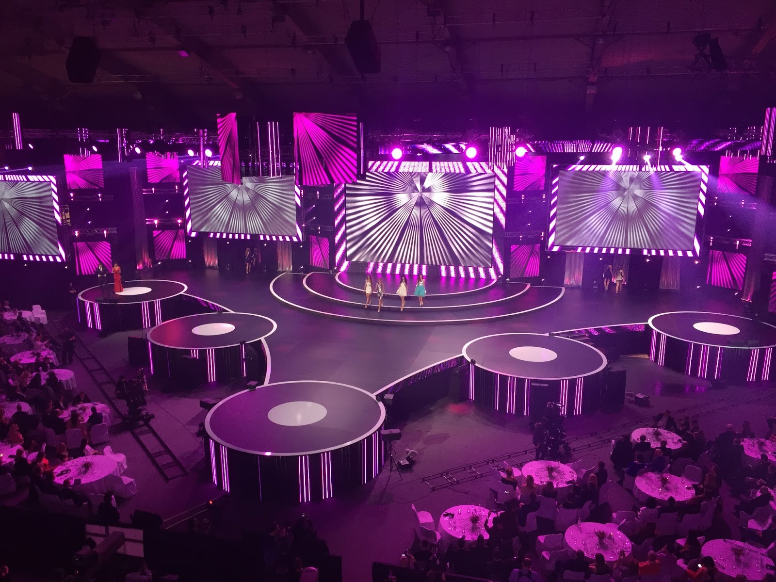 ARAM | Blog: Designing the stage for beauty contest