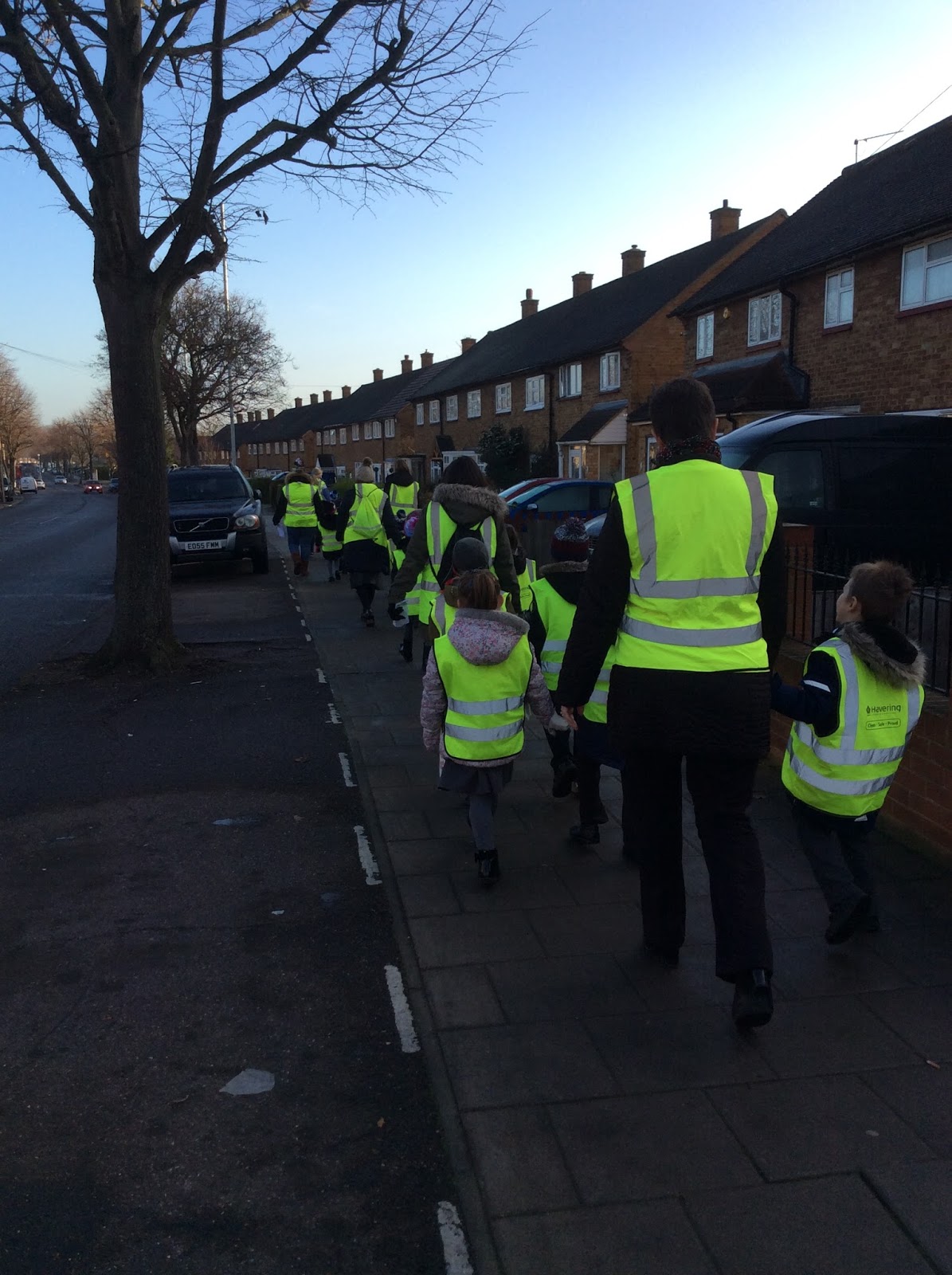 Year 1 Library Visit :: Hilldene Primary School News