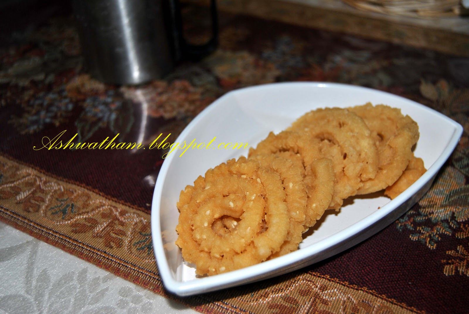 Ashwatham: Allam chakkilalu / Ginger swirls