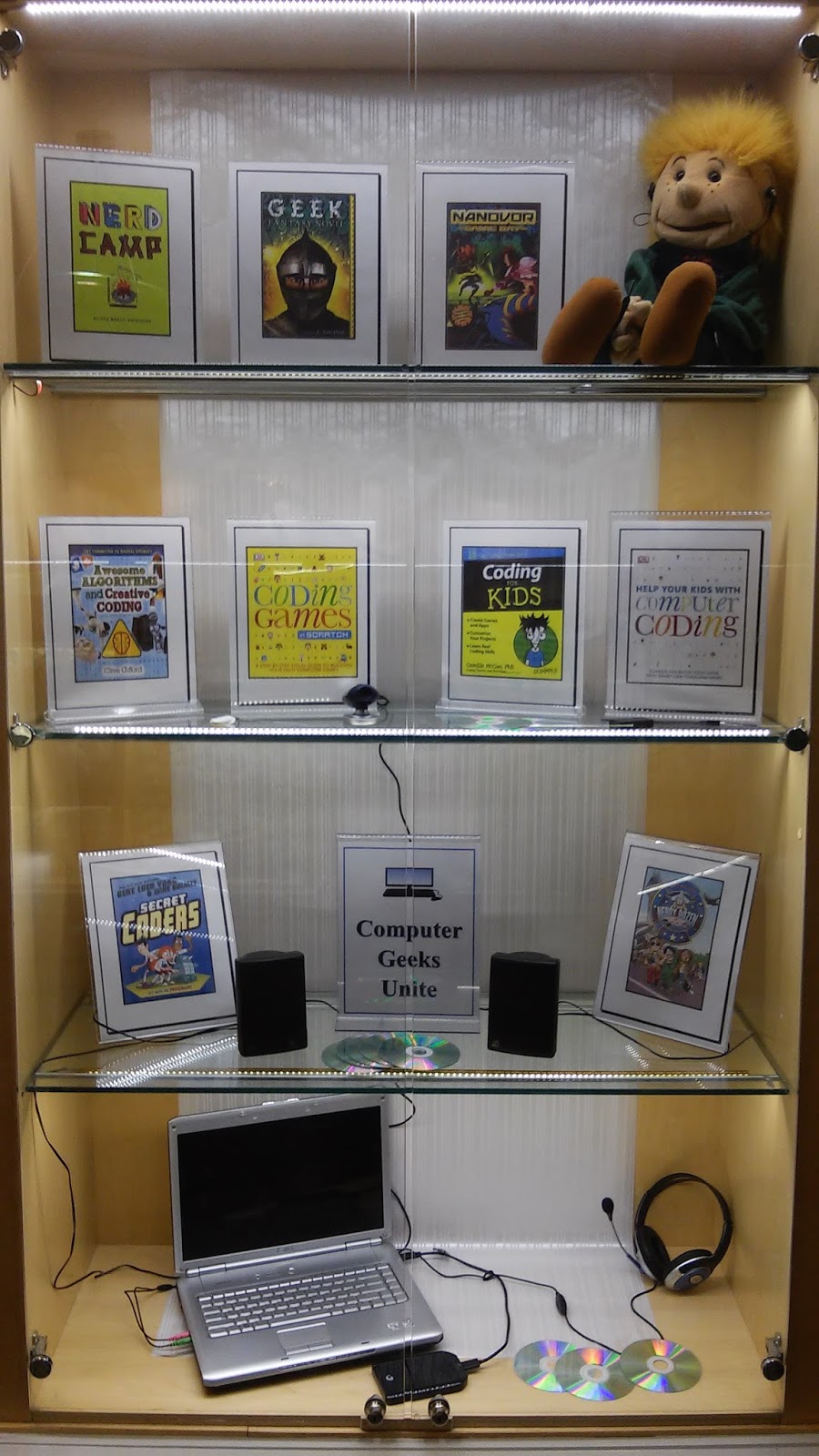 Display: Computer Geeks Unite