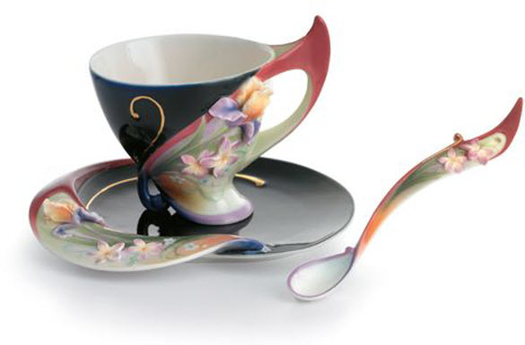 Elegant Tea Cup and Saucer Designs