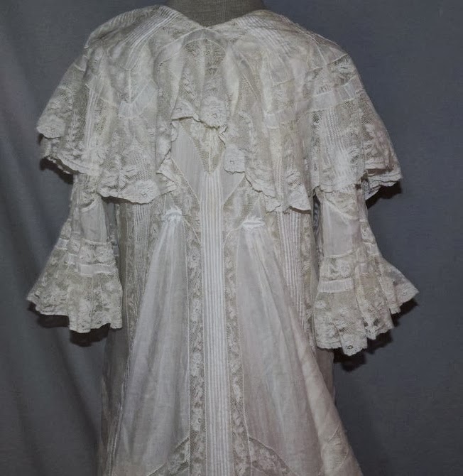 All The Pretty Dresses: Edwardian Dressing Robe
