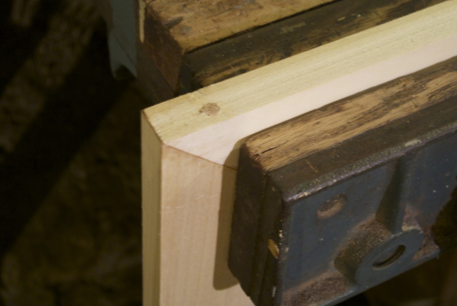 Life at Pugsley: How to make wood window screens 6: Securing the Miter ...