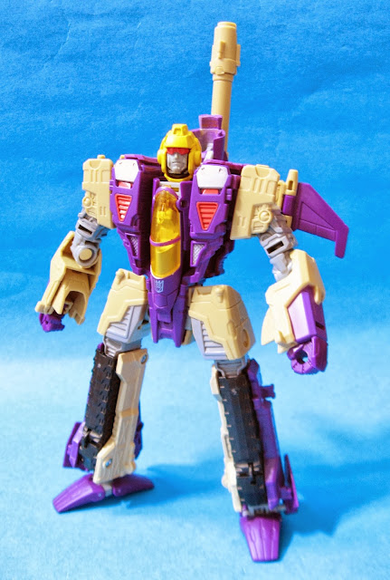 TRANSFORMERS : Generations Voyager class BLITZWING(IDW) 變形金剛世代系列 航行者級 ...