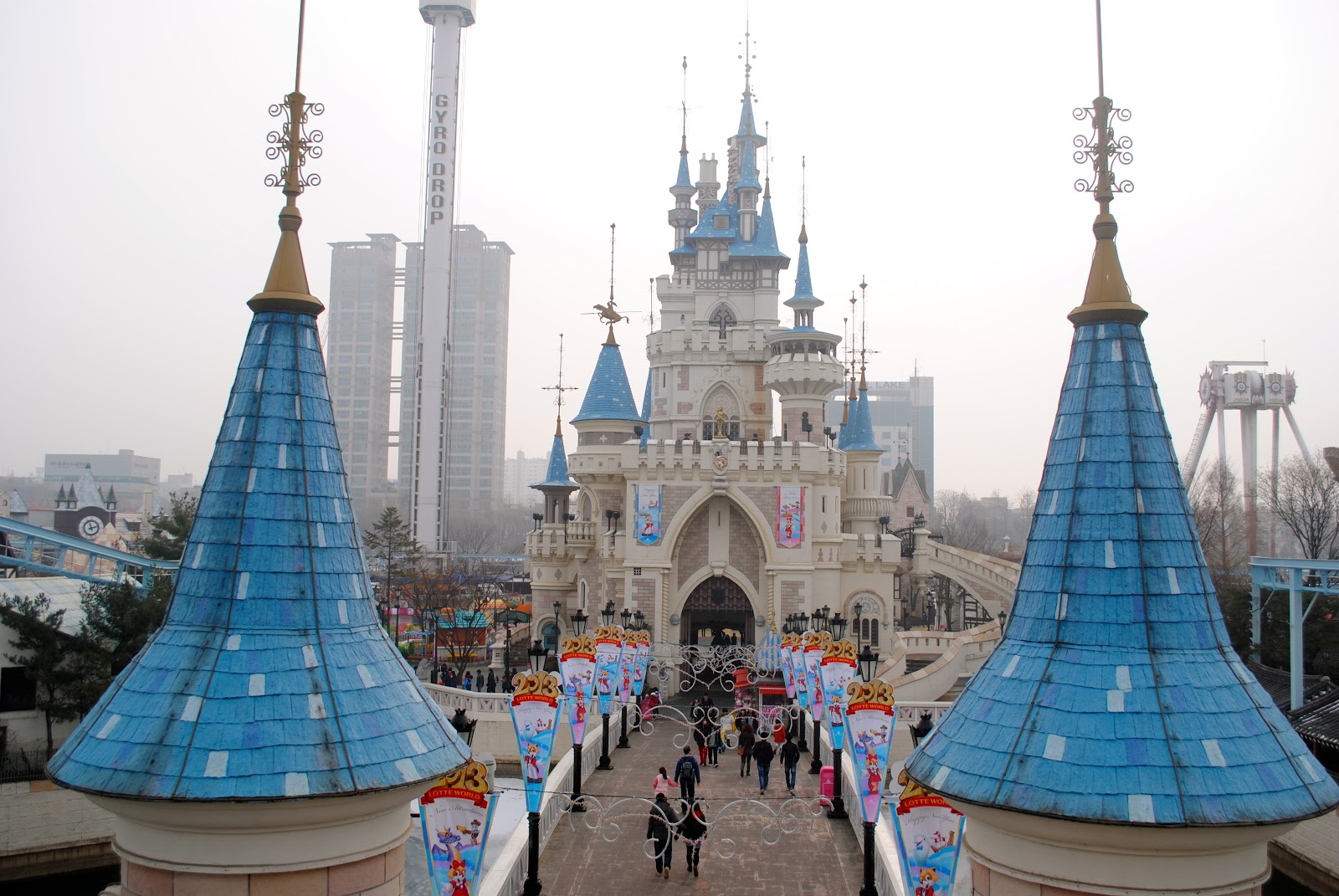 Lotte World: Korea's Disneyland | From Cali to Kimchi