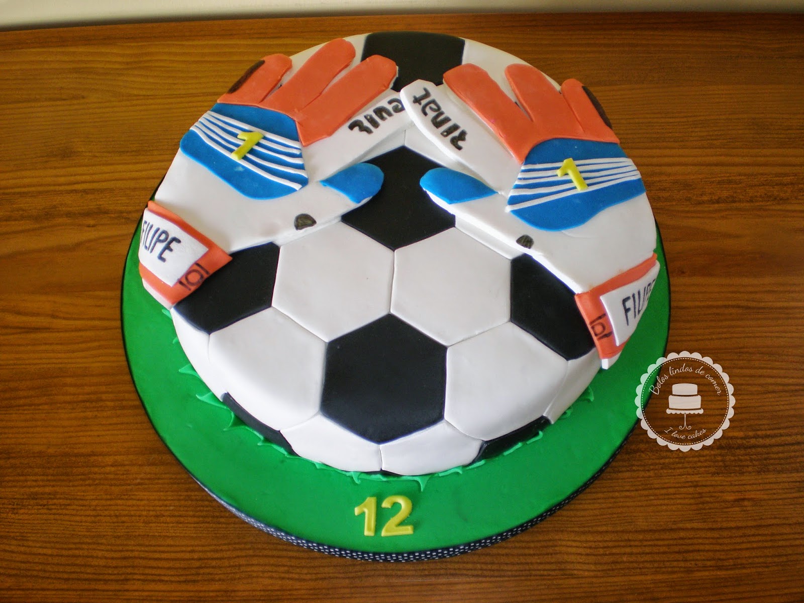 Bolos lindos de comer: Bolo luvas guarda-redes/ Goalkeeper's gloves cake