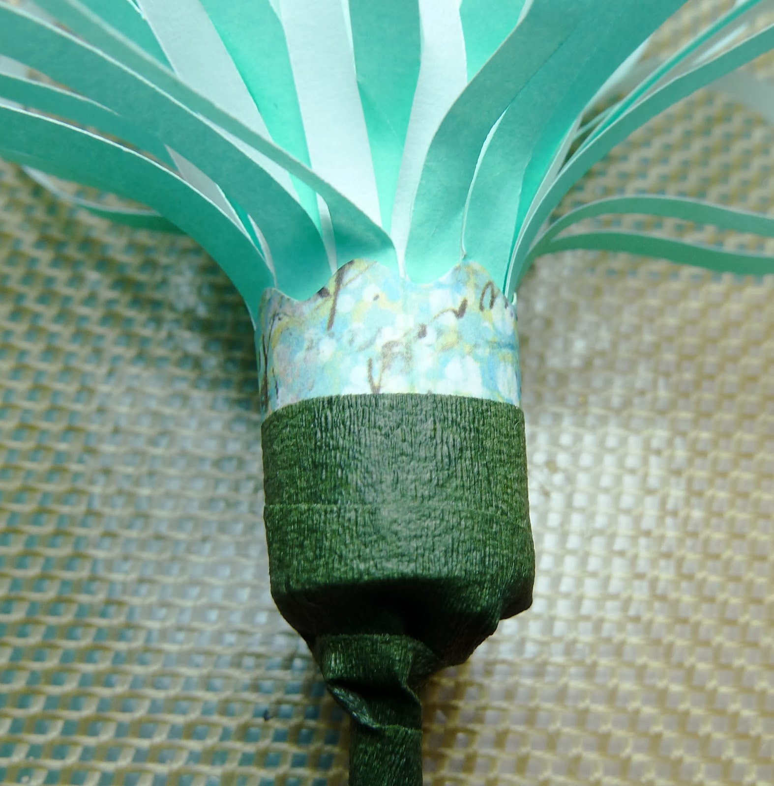 Trying Out "Paper Blooms" by Jeffery Rudell