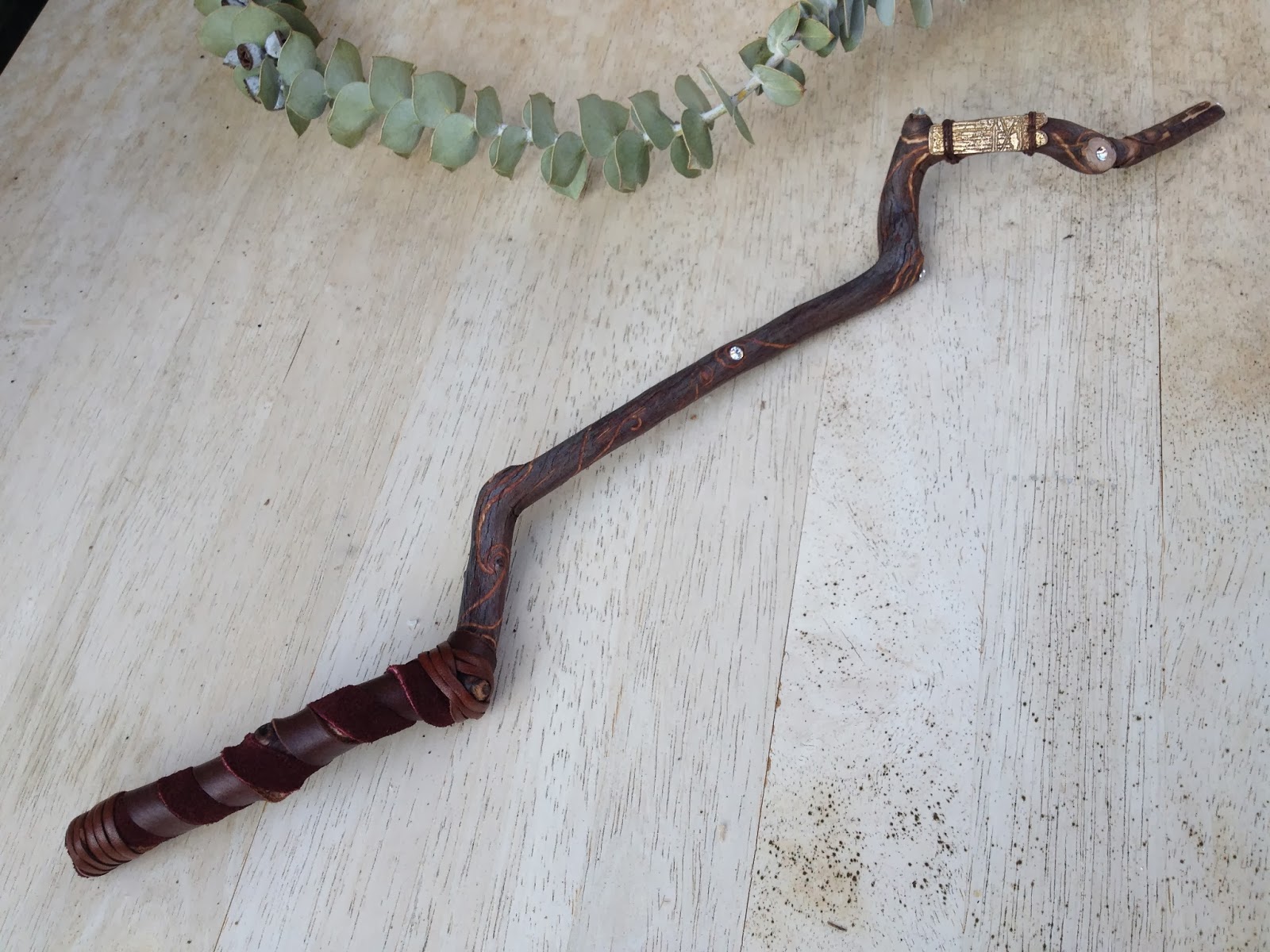 Le Heart Design Mouse Taxidermy: Magic Wands