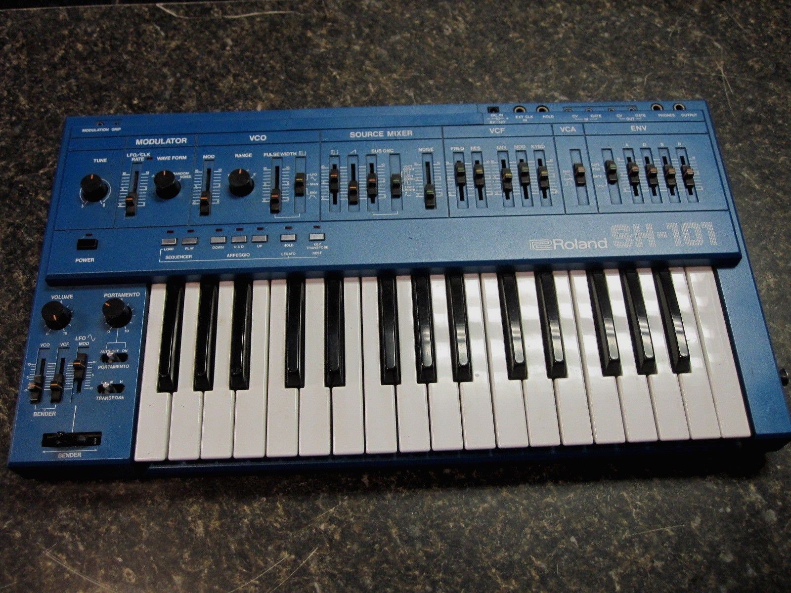 MATRIXSYNTH: Roland SH-101 Monophonic Analogue Keyboard Synthesizer ...