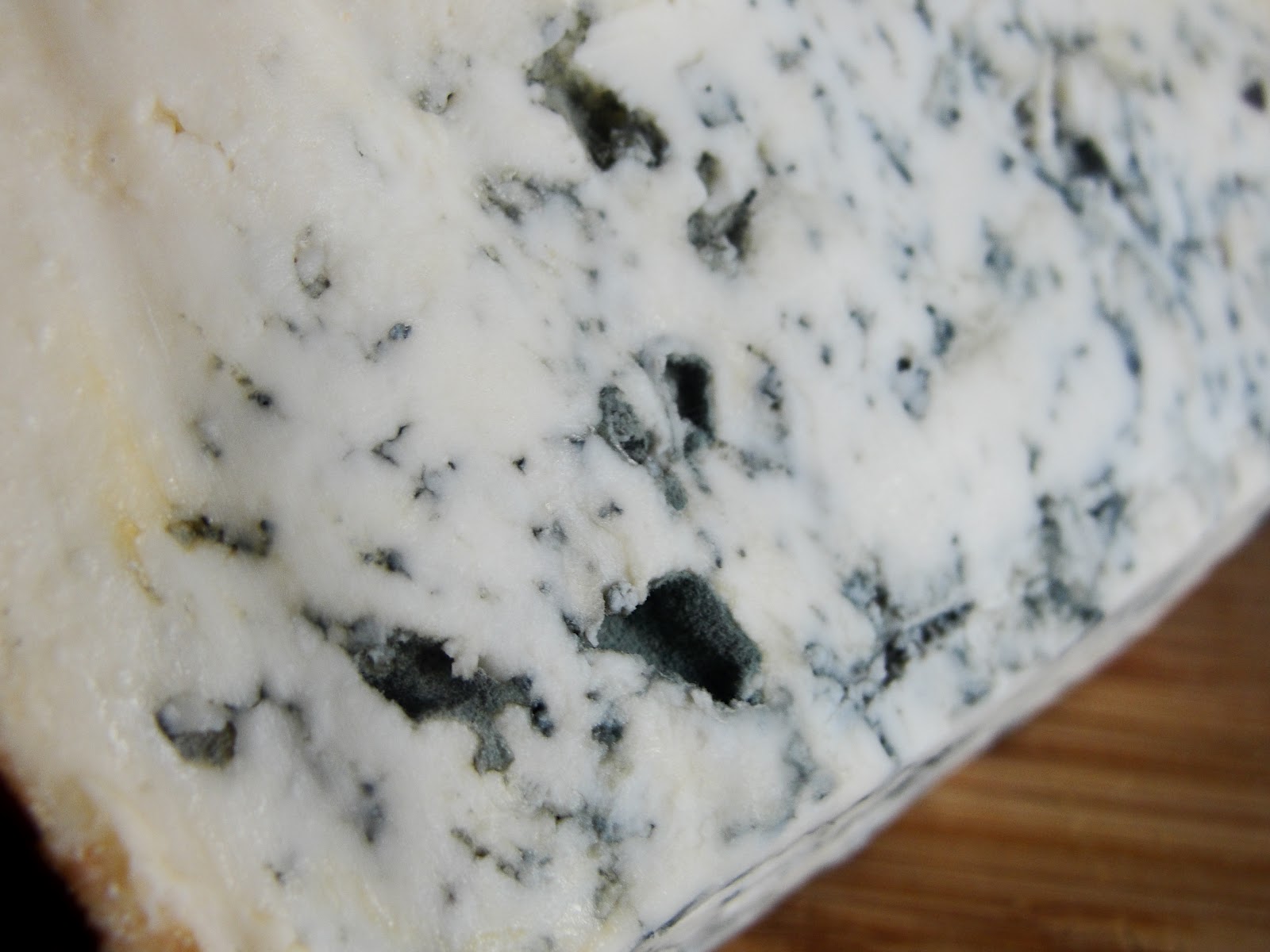 Cheese Chaser Chronicles: Valdeon - The Scariest Cheese Alive! Literally!!