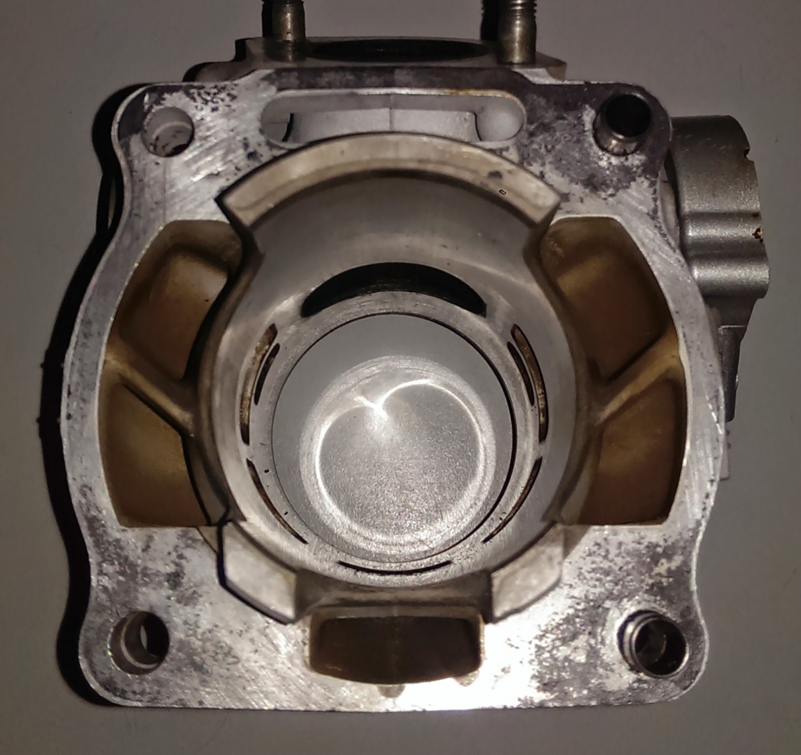 Yamaha DT 125 Tuning Blog - WR 200 - DT 230 Lanza: Motorinformationen