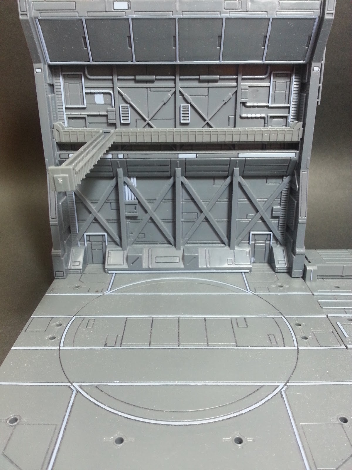 Lightning Quantum's Base: First Look : Gundam Hangar