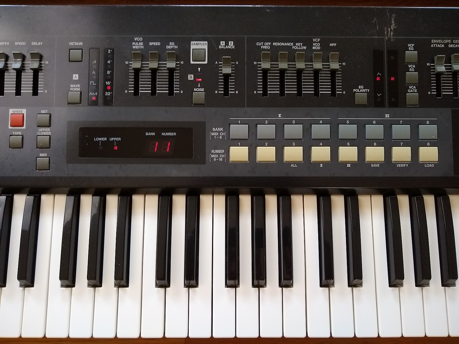 MATRIXSYNTH: Akai AX60 & X7000 with 13 Pin Din Cable